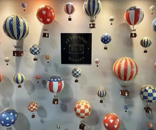 LED balloons illuminated | Authentic Models | 5% code