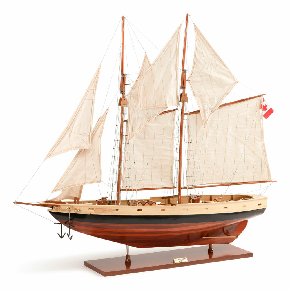 Authentic Models Bluenose II Painted ship model, sailing ship, decorat